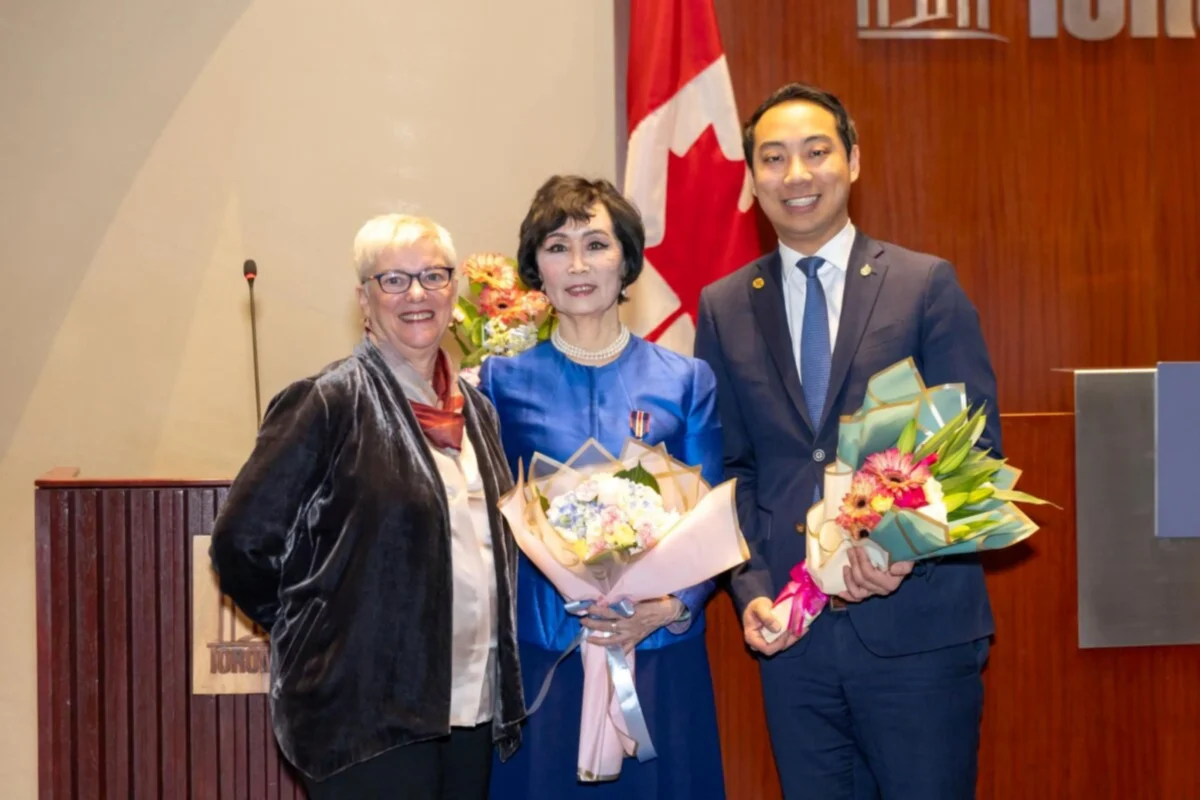 Shen Yun Artist Awarded King Charles III Coronation Medal | NTD