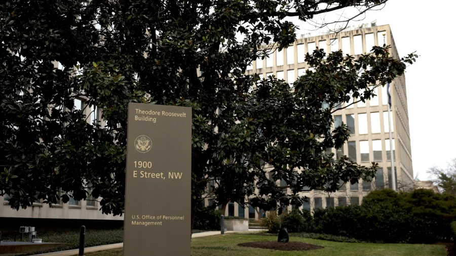 OPM Tells Federal Agencies That Employee Response to Its Mass Email Is ...