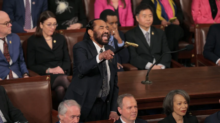 Rep. Al Green Ejected From House for Heckling Trump During Speech to ...