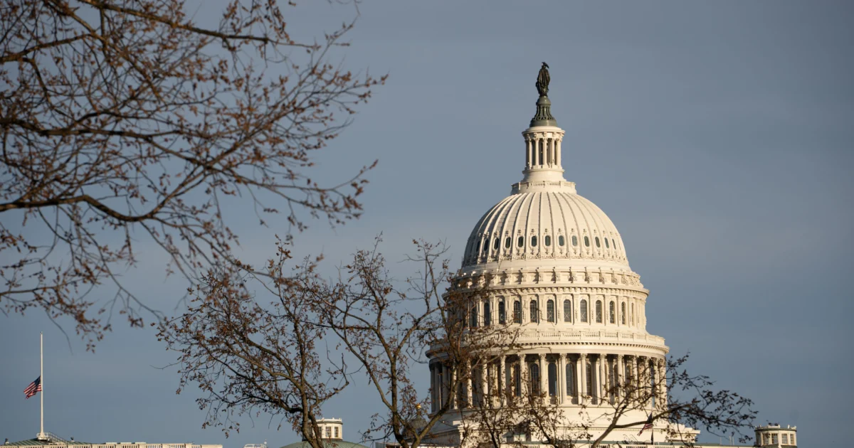 Splinters Forming in Senate Democrats’ Unity to Oppose Funding Bill ...