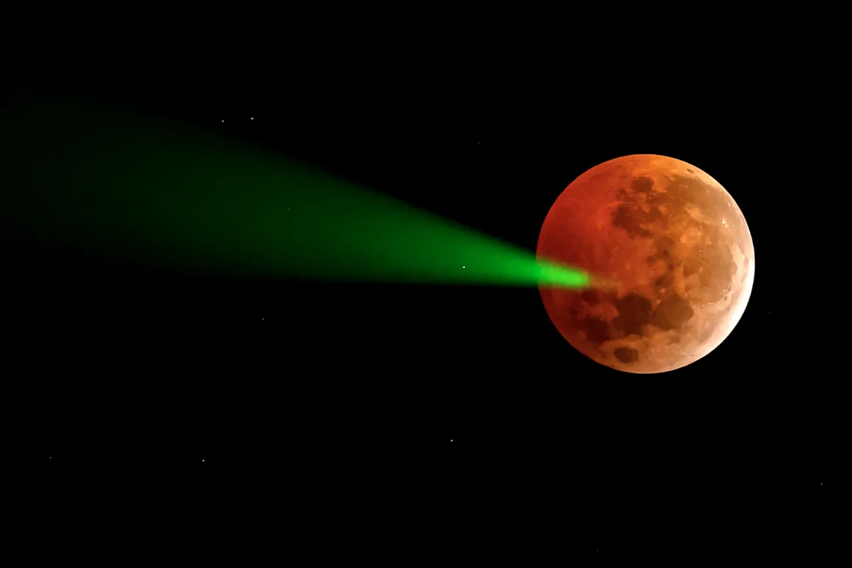 In Photos: March Blood Moon Total Lunar Eclipse Lights Up the Sky | NTD