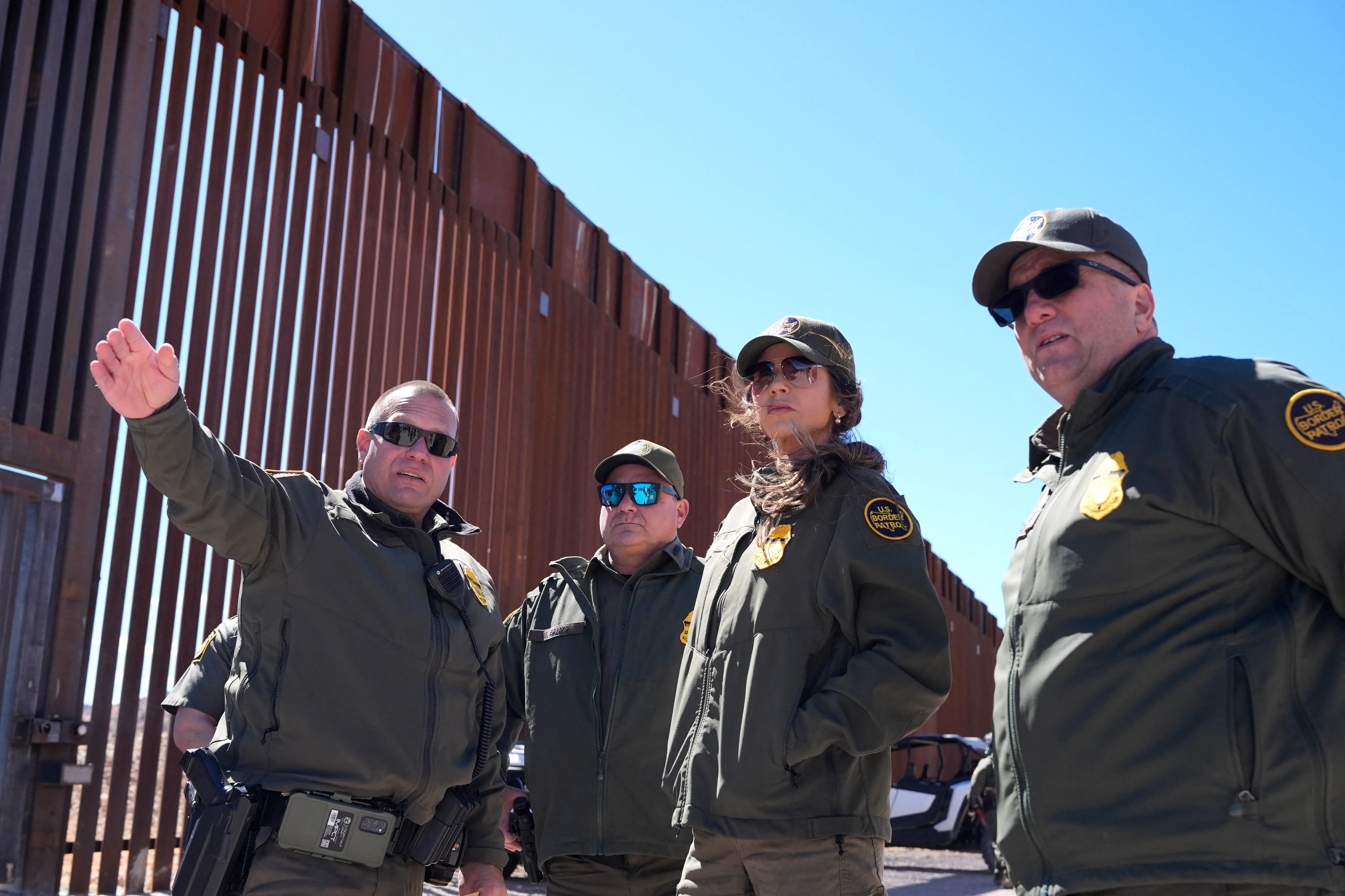 7-Mile Border Wall Expansion Begins in Arizona | NTD