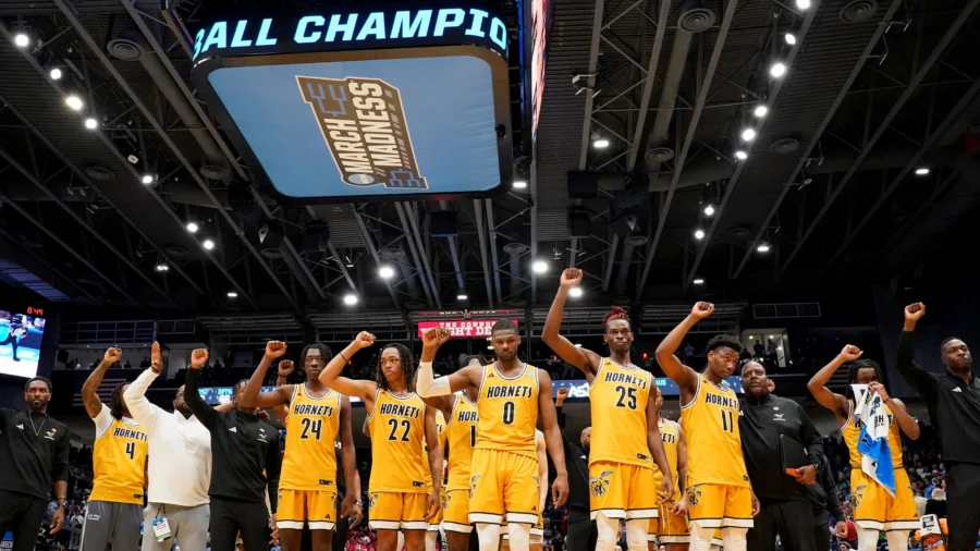 Knox’s Last-Second Layup Lifts Alabama State Over Saint Francis 70–68 ...