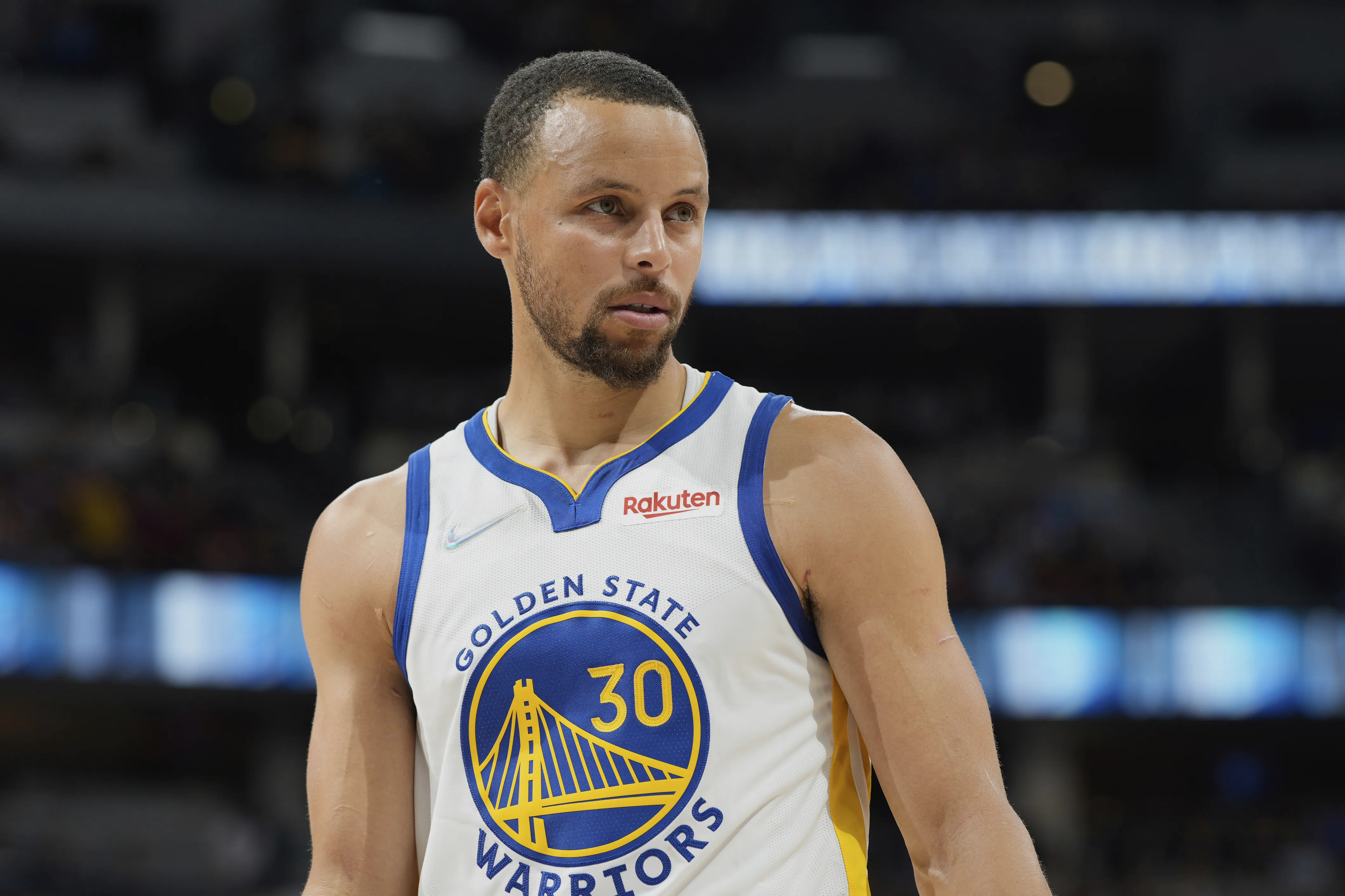 Steph Curry Scores a 3-book Deal, Starting With a ‘Personal Reflection ...