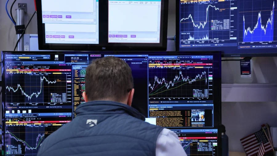 More 'Uncertainty' to Come in Next 90 Days: Monetary Economics Expert | NTD