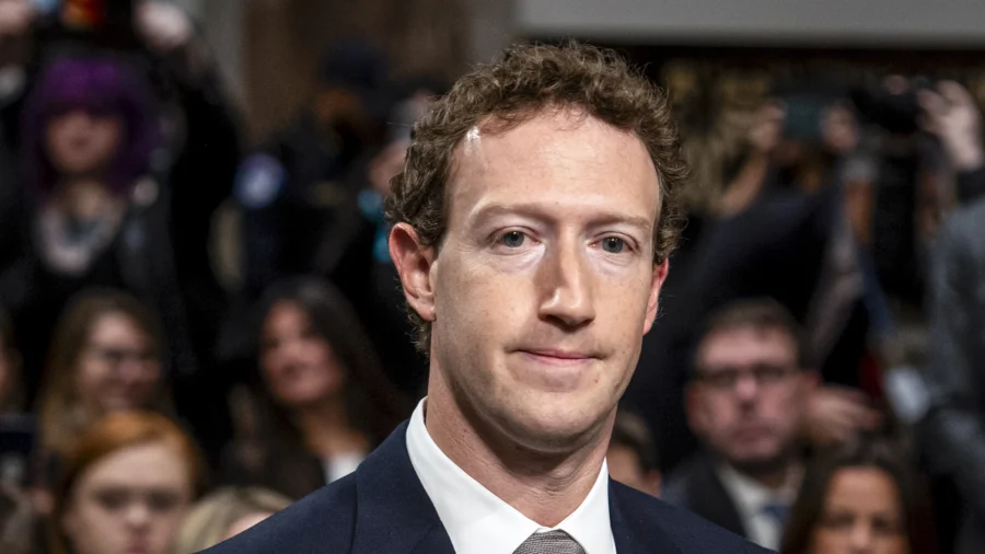 Mark Zuckerberg Testifies in Opening of Meta Antitrust Trial | NTD
