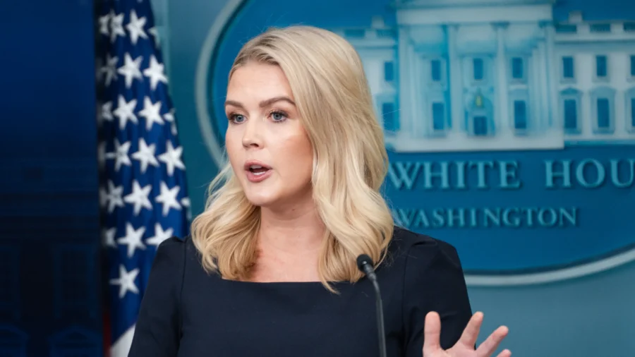 White House Holds Media Briefing With Press Secretary Karoline Leavitt | NTD