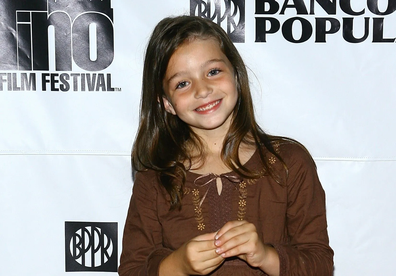 Former Child Actress Sophie Nyweide Dies at 24 | NTD