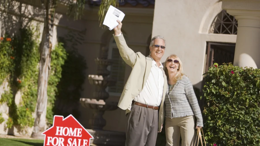 Boomer, Can I Buy Your House? | NTD