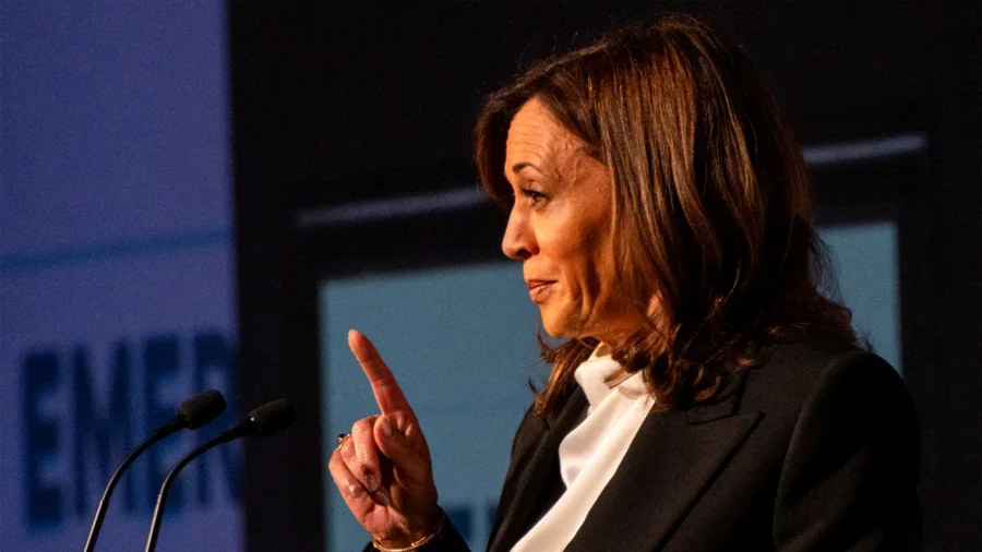 Kamala Harris Condemns Trump’s First 100 Days | NTD