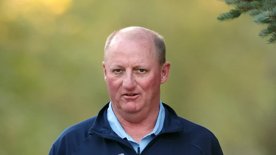 Berkshire Shares Fall After Abel Named CEO | NTD