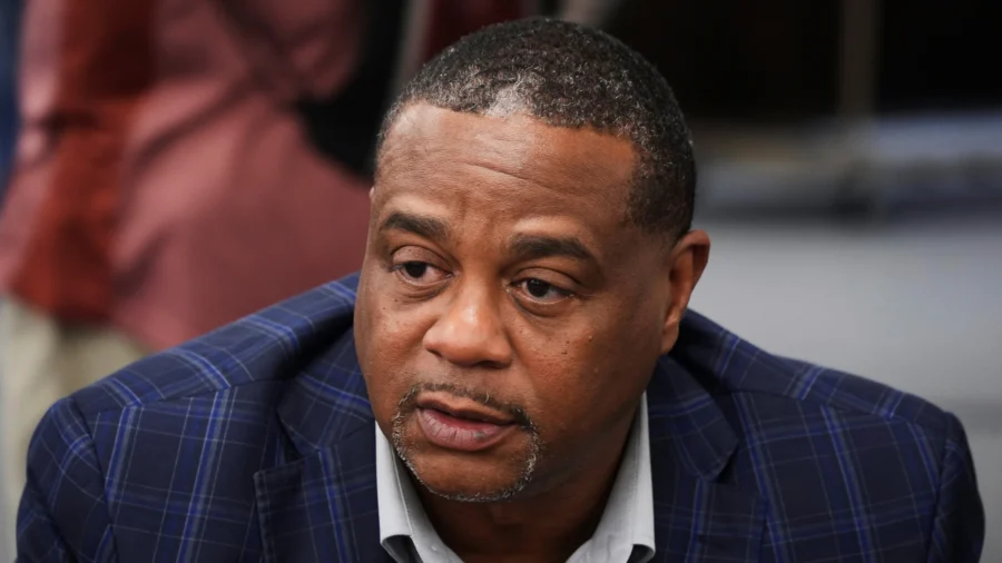 Pittsburgh Mayor Ousted in Democratic Primary | NTD