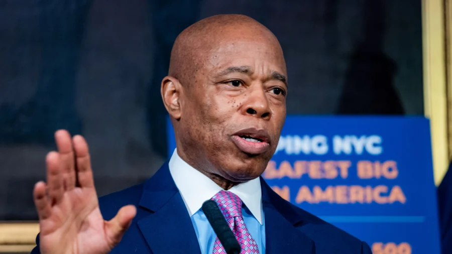 NYC Mayor Eric Adams Tells Jewish Community Not to Fear | NTD