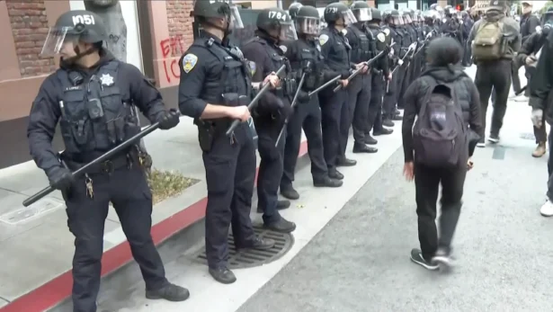 60 People Arrested During San Francisco Protest Against Immigration ...