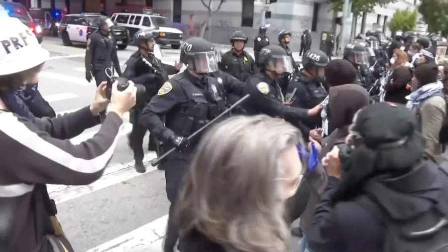 60 People Arrested During San Francisco Protest Against Immigration ...