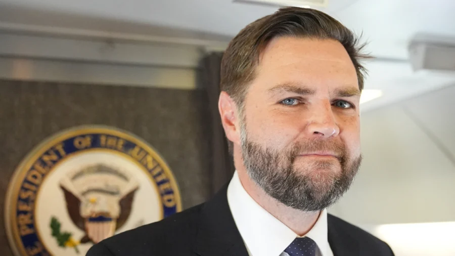 JD Vance Visits Indiana Amid Redistricting Push | NTD