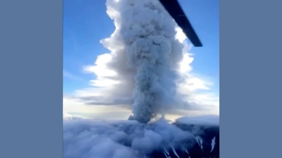 Russian Volcano Krasheninnikov Erupts After 600 Years of Inactivity ...