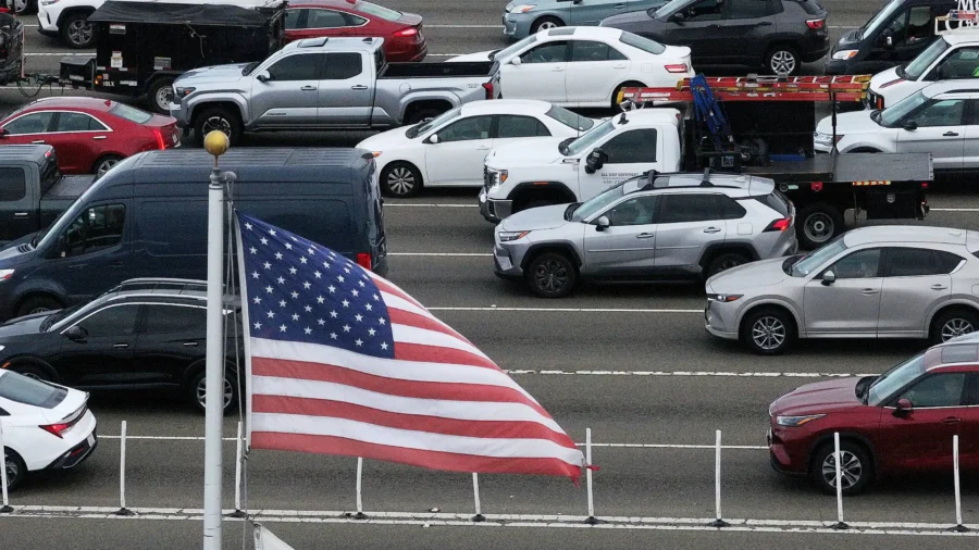 What’s Open, What’s Closed on Labor Day 2025 | NTD