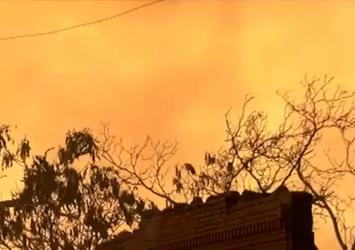 Historic Gold Rush Building Burned in California Wildfire | NTD