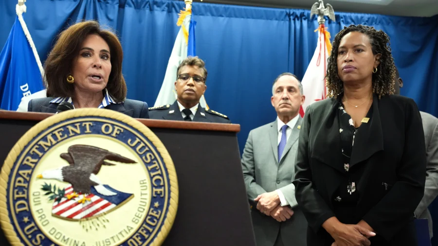 DC US Attorney Pirro, Police Chief Smith Hold Press Conference on ...
