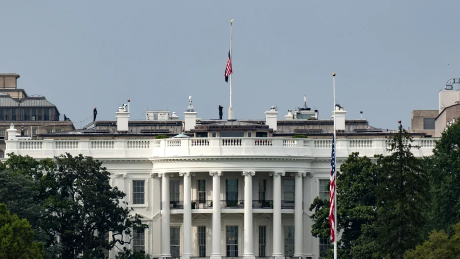 Trump Ordered Flags at Half-Mast in Honor of Charlie Kirk | NTD
