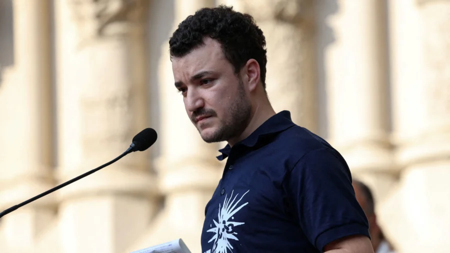 Judge Orders That Pro-Palestinian Activist Mahmoud Khalil Be Deported | NTD