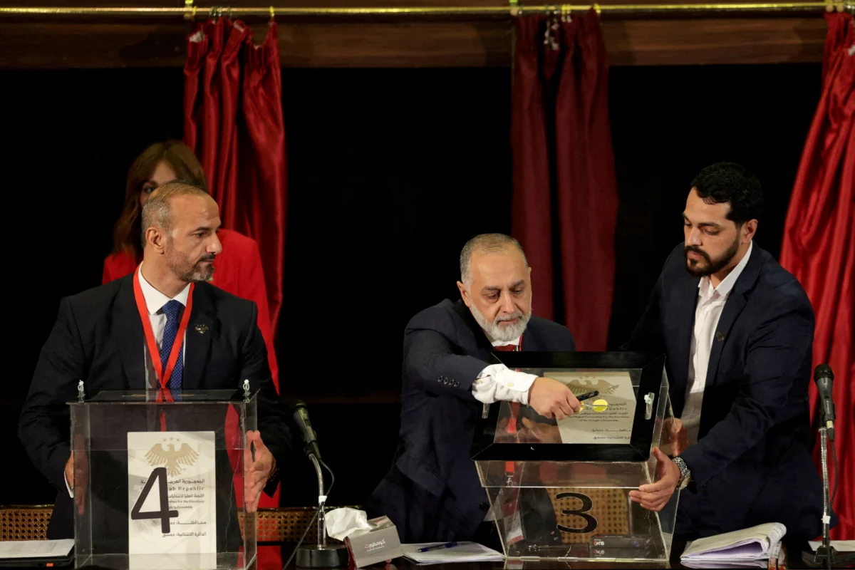 Syrian Electoral College Members Vote for 1st Post-Assad Parliament | NTD