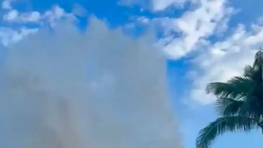 Hurricane Priscilla Brings High Waves to Mexico's Puerto Vallarta | NTD