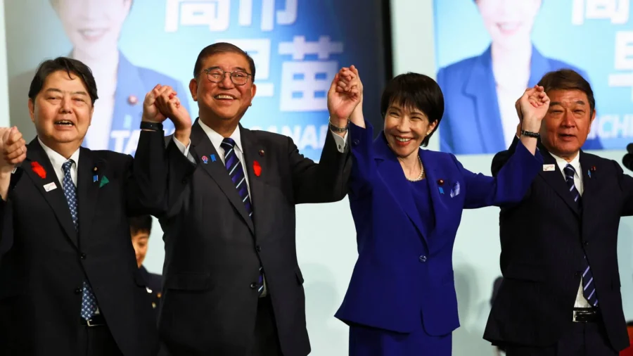 Japan's Ruling Coalition in Parliament Falls Apart | NTD