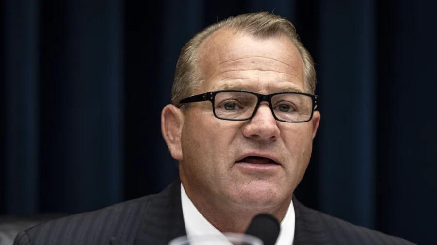 Rep. Troy Nehls Announces Retirement From Congress | NTD