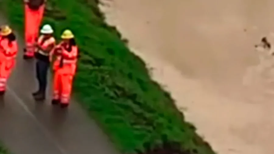 Video: Green River Levee Breach Amid Washington State Floods | NTD