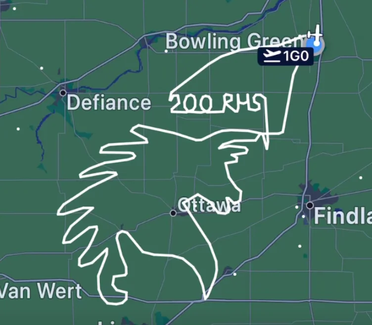 Ohio Man Spreads Christmas Cheer With Holiday-Themed Artwork Covering ...