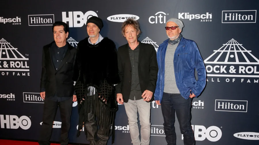 Perry Bamonte, Keyboardist and Guitarist for the Cure, Dies at 65 | NTD