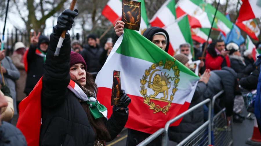 Activists Urge International Leaders to Support the Iranian People ...