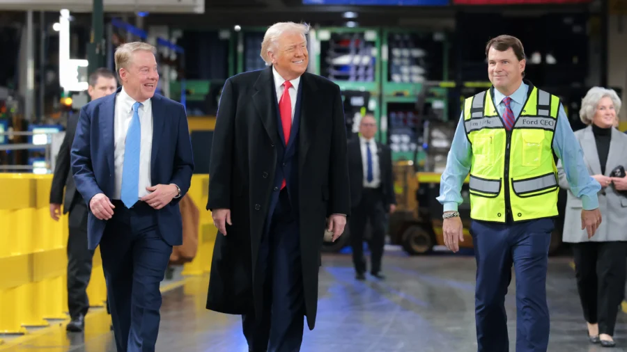 In Motor City, Trump Credits Tariffs for ‘Unbelievable Success’ | NTD