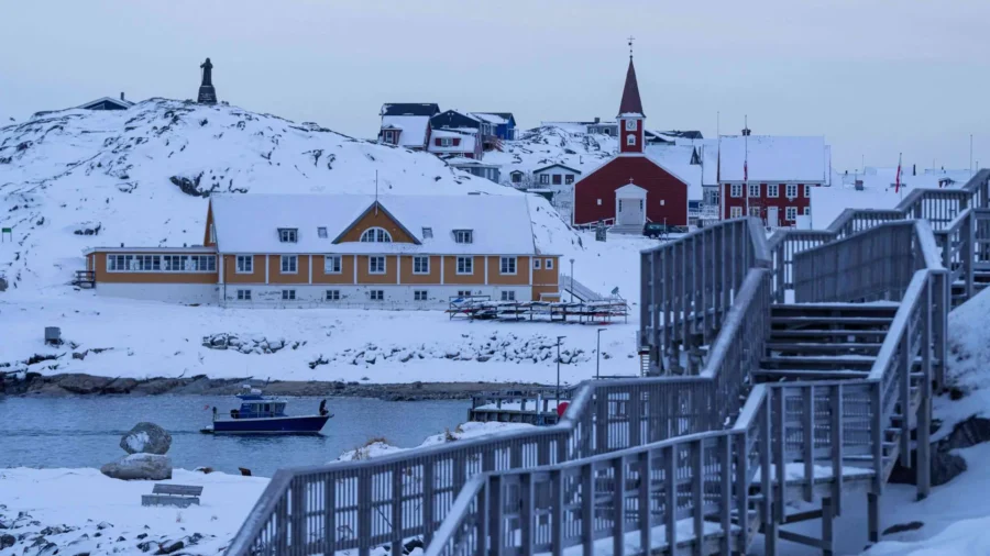 What's Behind the US Negotiations Over Greenland | NTD
