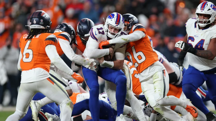 Bills, Broncos Kick Off NFL's Divisional Playoff Round | NTD