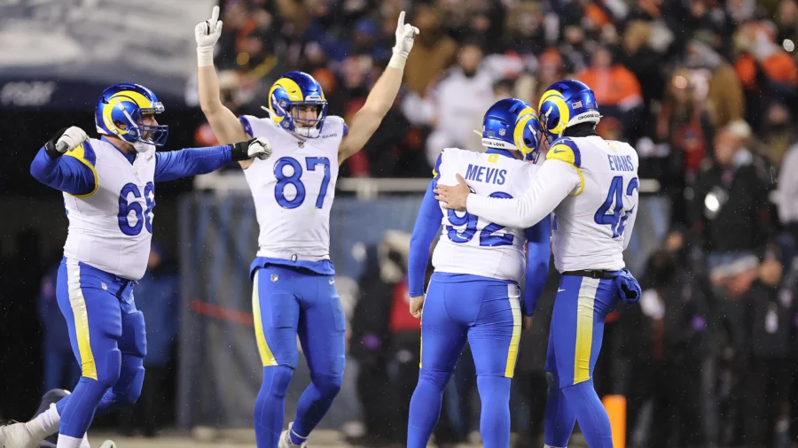 Rams Beat Bears 20–17 in OT to Reach NFC Title Game | NTD