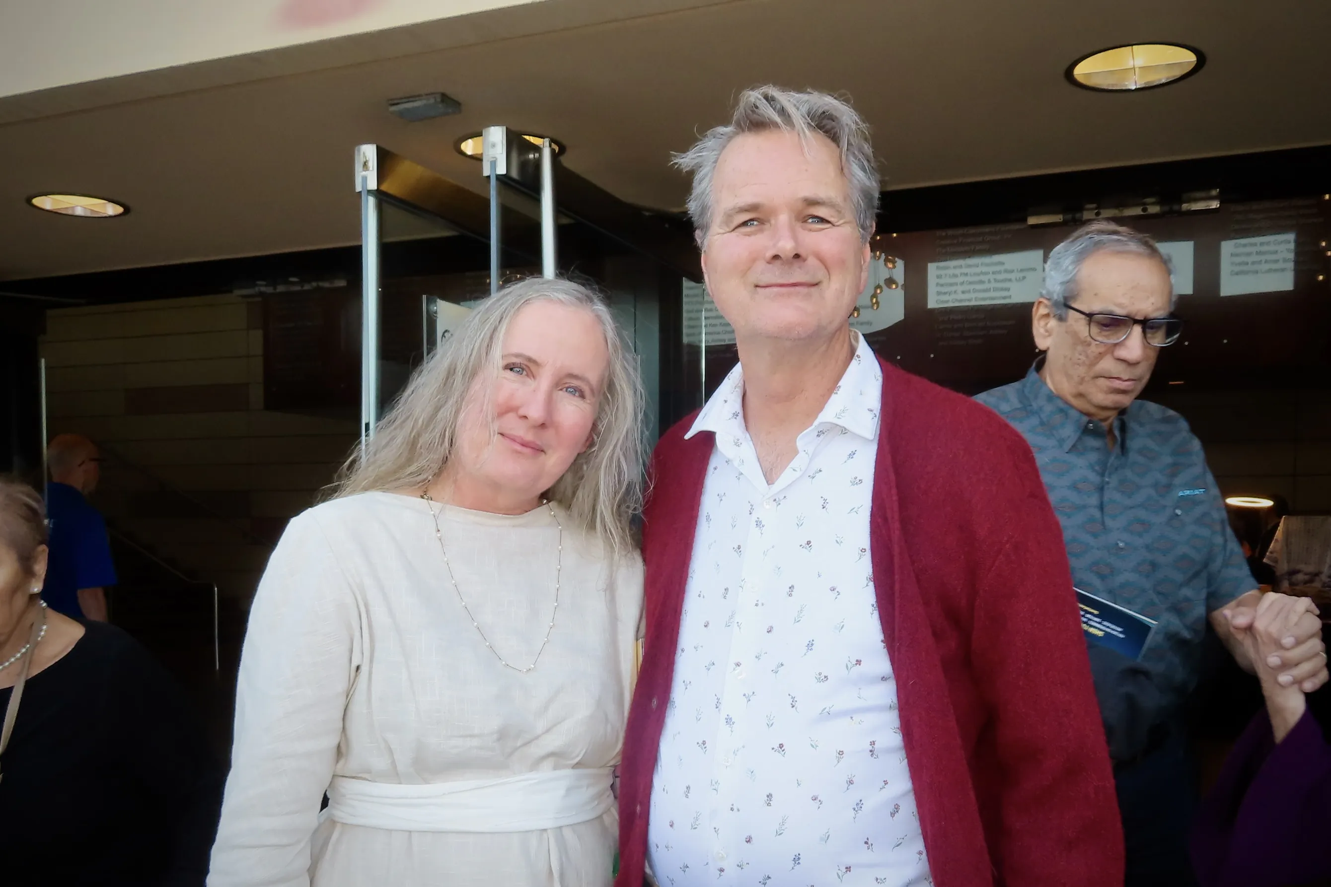 Painter in California Praises Shen Yun’s Beauty and Spiritual Depth | NTD