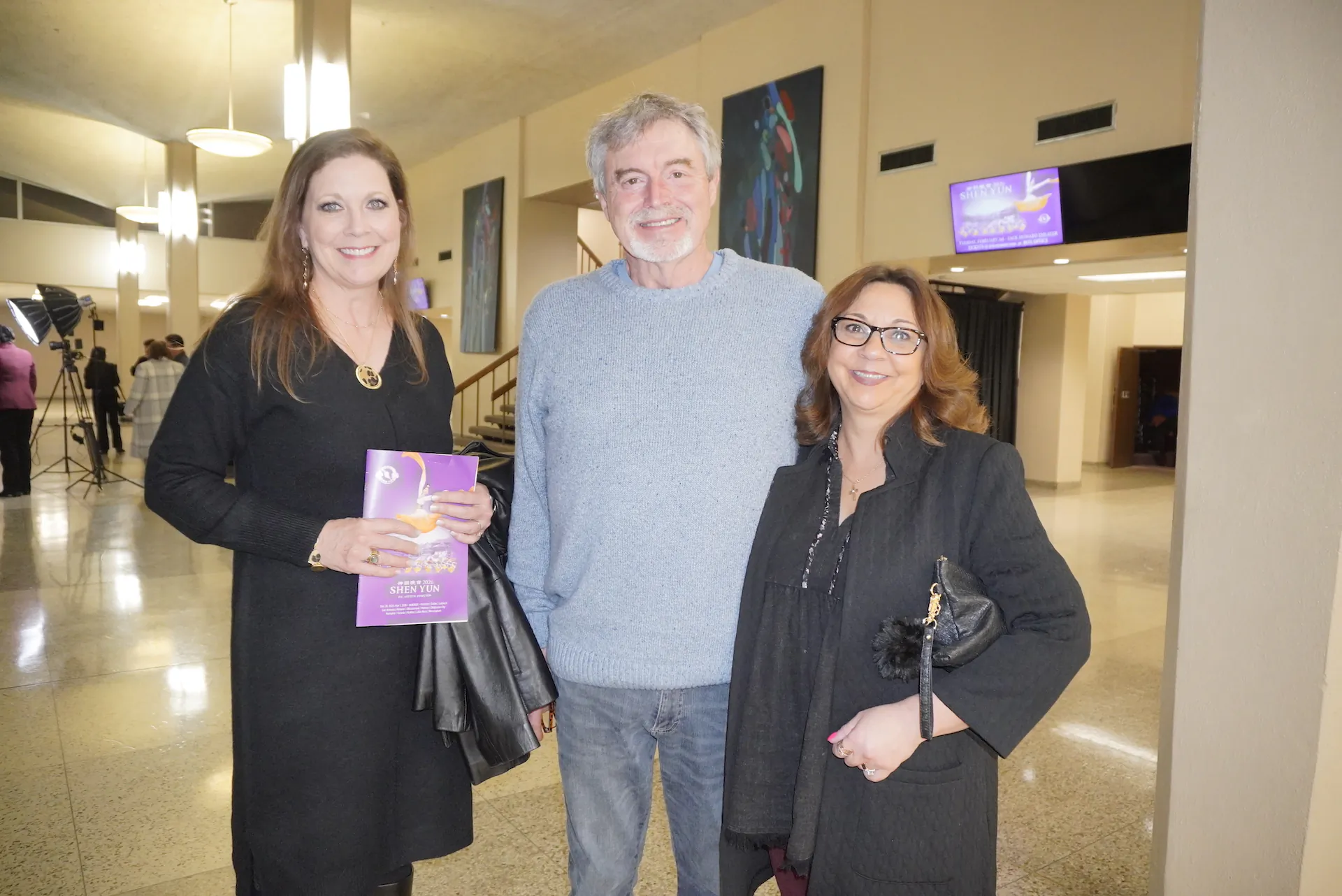 California Theatergoer Feels a Connection With Shen Yun | NTD