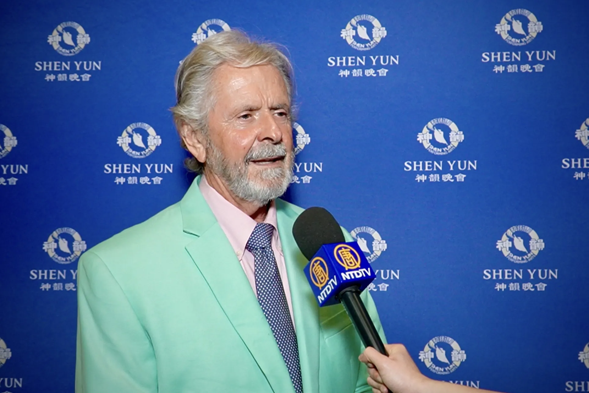 Retired Professor Finds Shen Yun to Be Refreshing | NTD