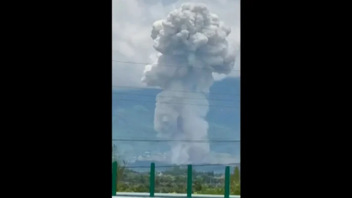 Video Shows Aftermath of Burma Explosion That Killed Dozens | NTD